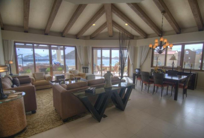 Villa del Arco Beach Resort Suites